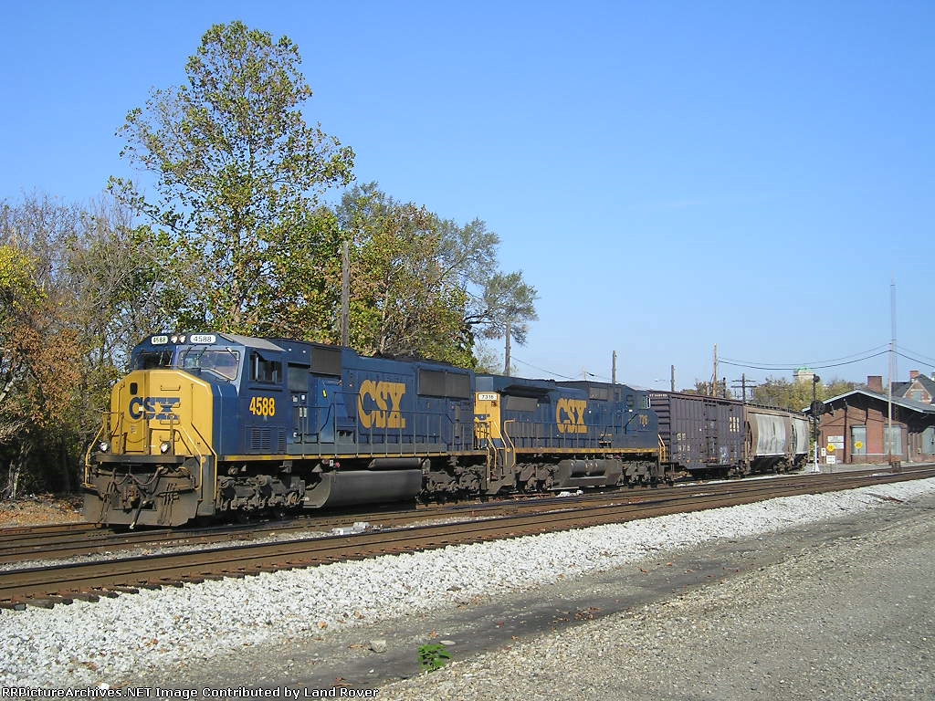 CSXT 4588 On CSX Q 360